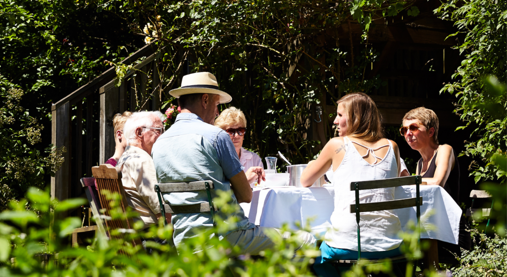Caring Democracy Tischgespräche - Dorothea Kurteu